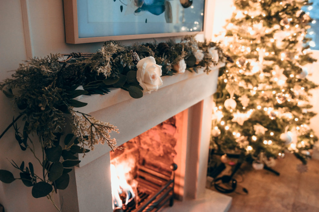 Decorating our Victorian Terrace Home for Christmas! - Kima Otung